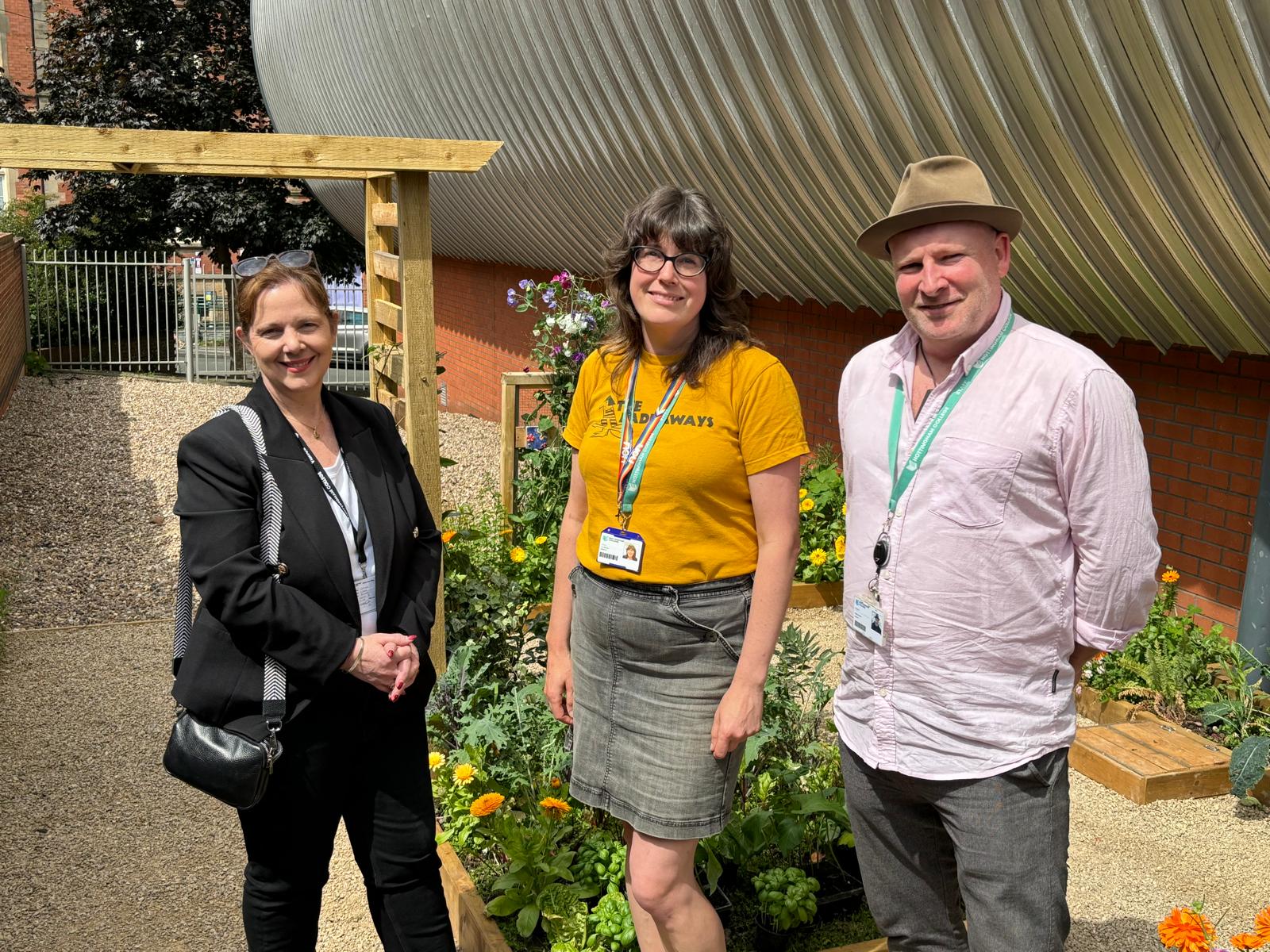 Mayor Claire opens new garden at Nottingham’s High Pavement Sixth Form ...